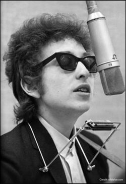 Bob Dylan, The Byrds, and The Electrification of Folk Music – USA Radio ...