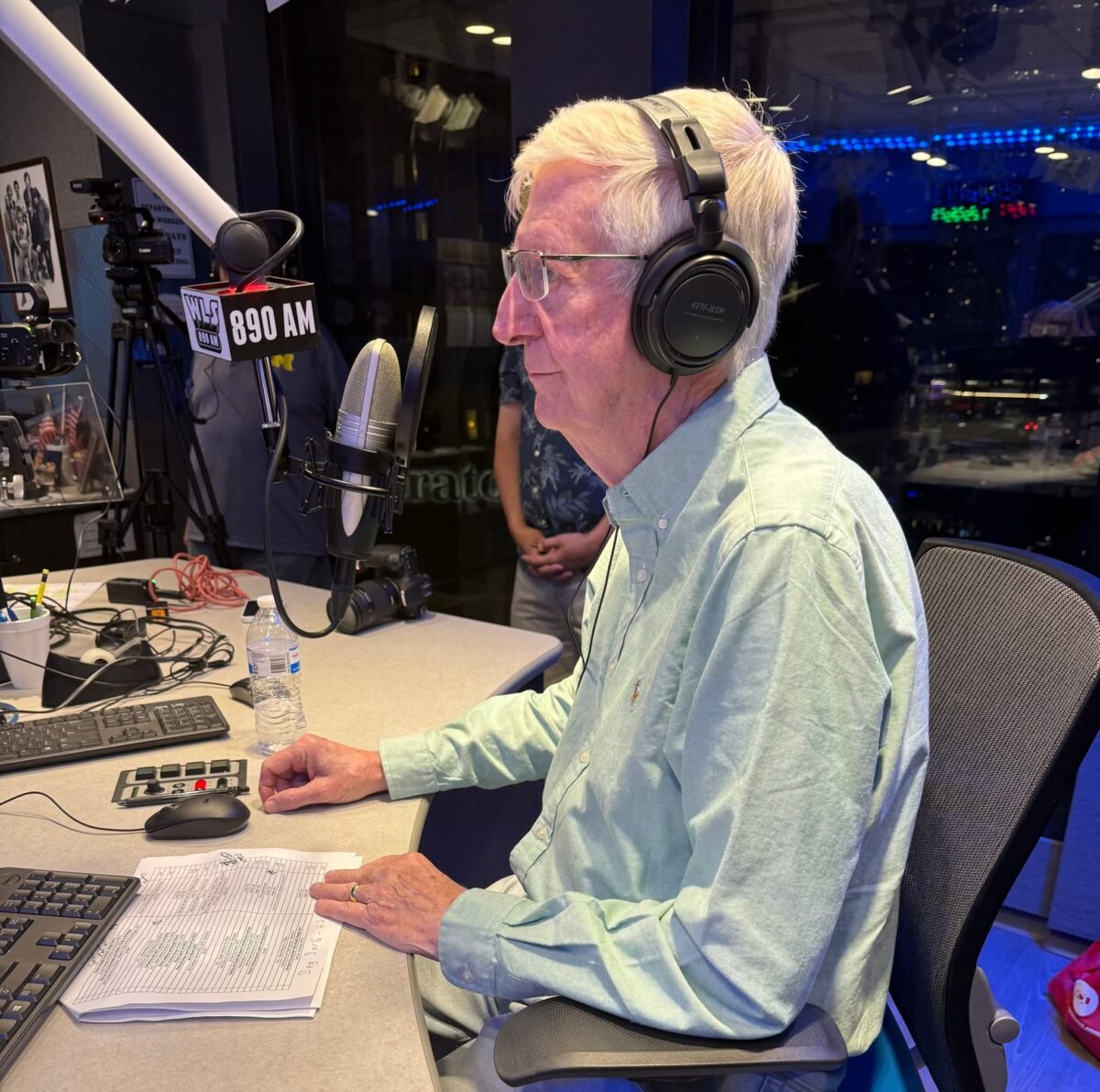 WLS Unwound: Remembering the Music Radio Days – USA Radio Museum