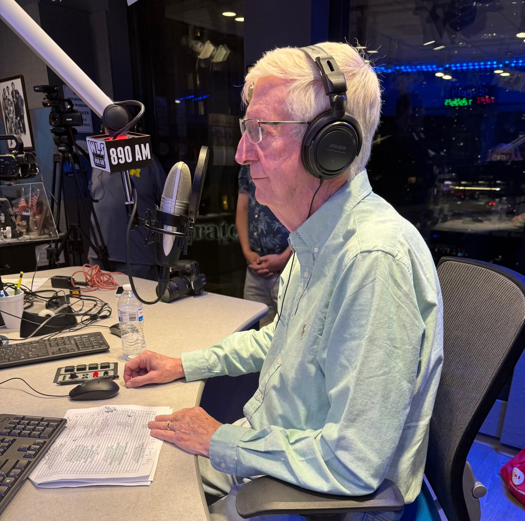 WLS Unwound: Remembering the Music Radio Days – USA Radio Museum