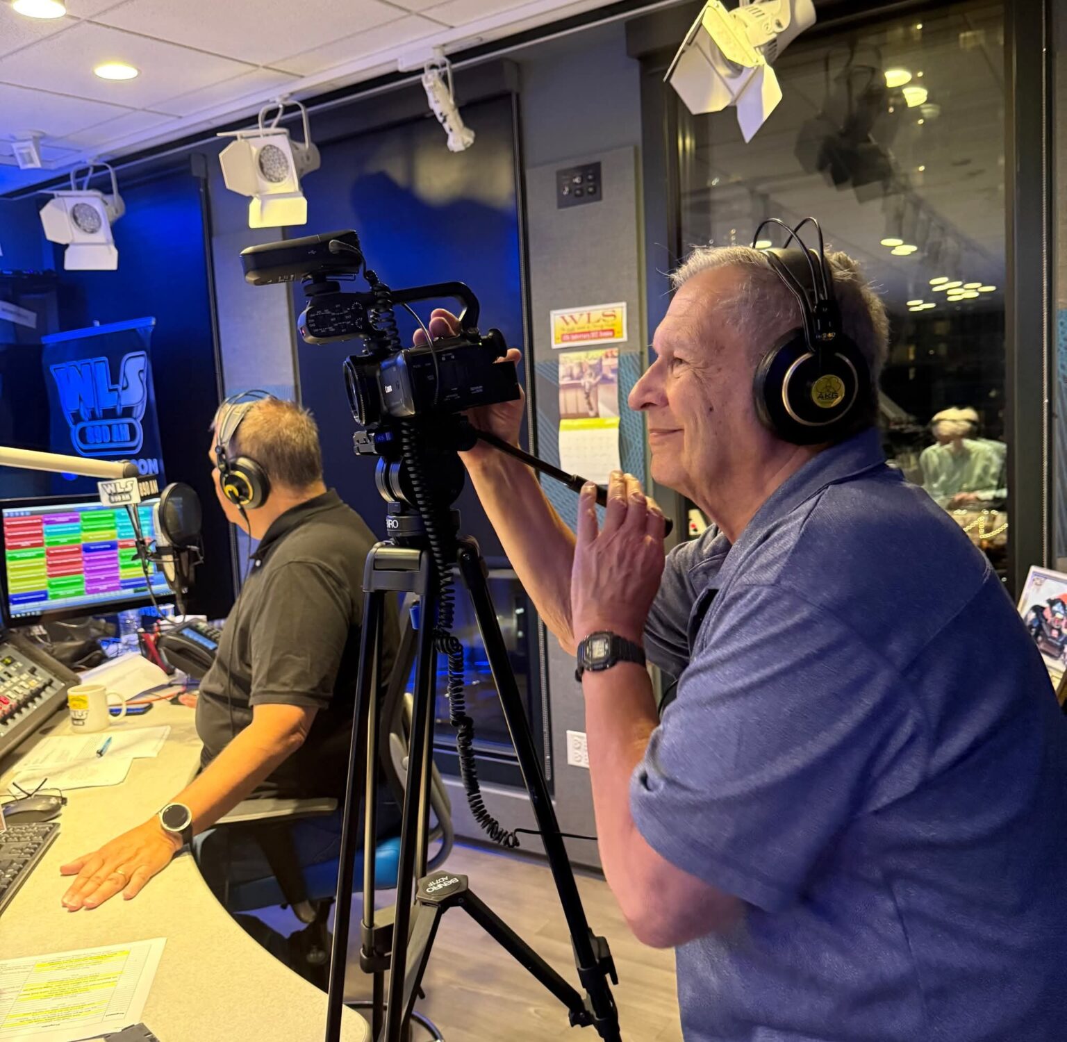 WLS Unwound: Remembering the Music Radio Days – USA Radio Museum