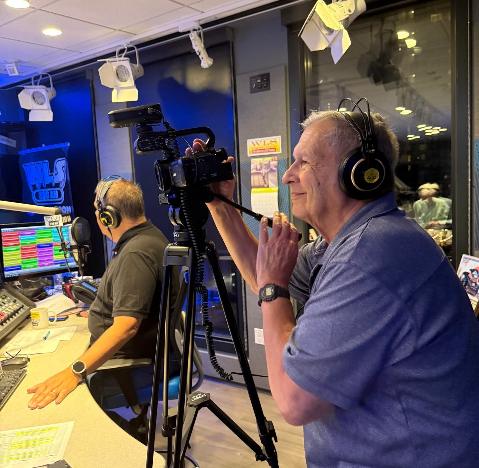 WLS Unwound: Remembering the Music Radio Days – USA Radio Museum