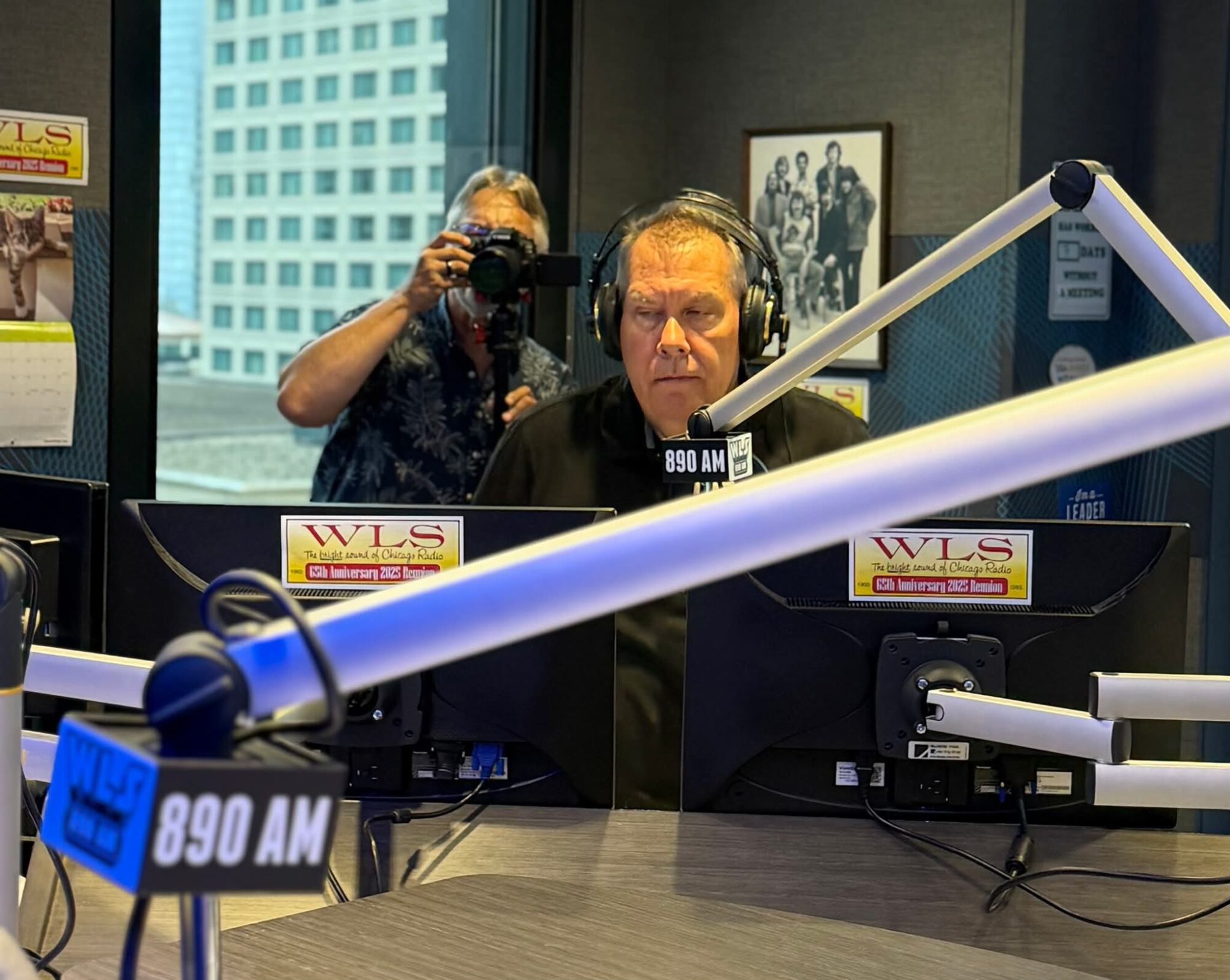 WLS Unwound: Remembering the Music Radio Days – USA Radio Museum